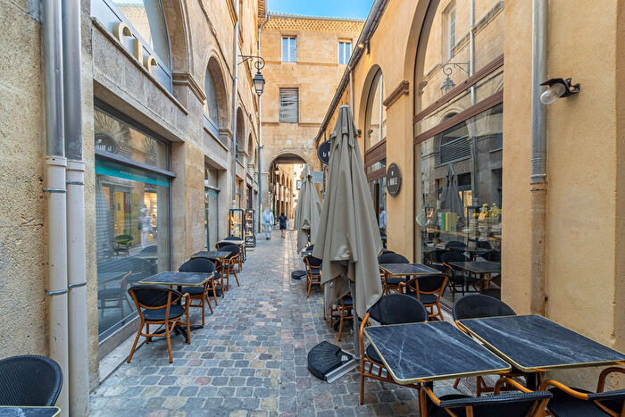 Appartement à vendre - Aix-en-Provence - 3 pièces - 2 chambres