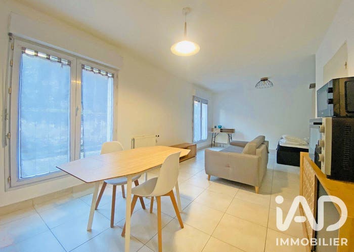 Est, Blois : Appartement 1 pièce à louer