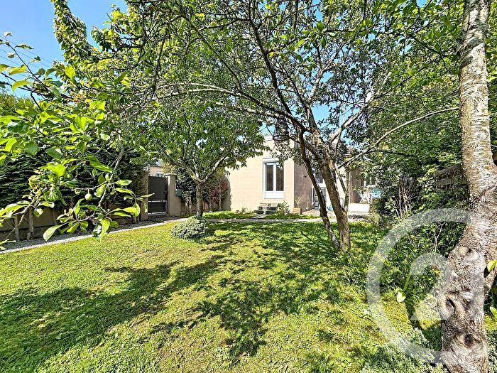 Chartres, Hôtel Dieu, Grand Faubourg : Maison 5 pièces à vendre