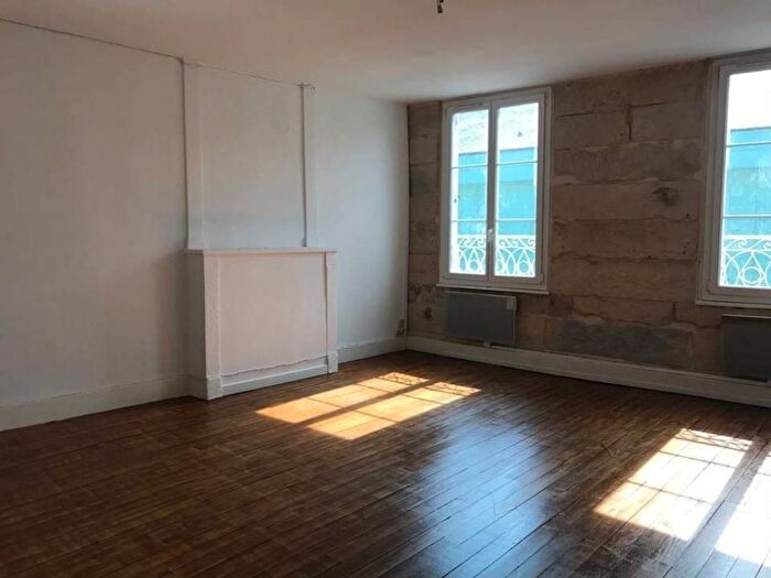 Appartement à louer - Nevers, Centre-ville - 2 pièces - 1 chambre