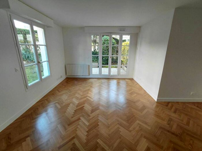 Appartement à louer - Notre Dame, Versailles - 3 pièces - 2 chambres