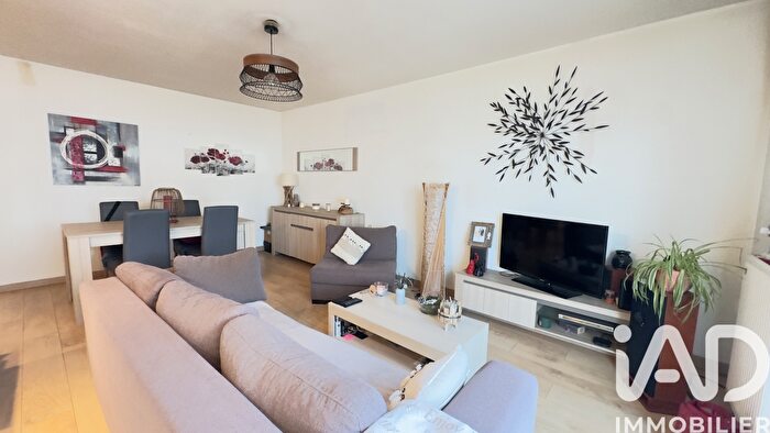 Appartement à vendre - Élancourt, Clé Saint-Pierre, Pissaloup, La Revanche - 2 pièces - 1 chambre