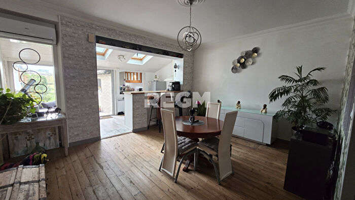 Maison à vendre - Saintes, La Gare, Sébastien de Brouard, La Fenêtre - 3 pièces - 2 chambres