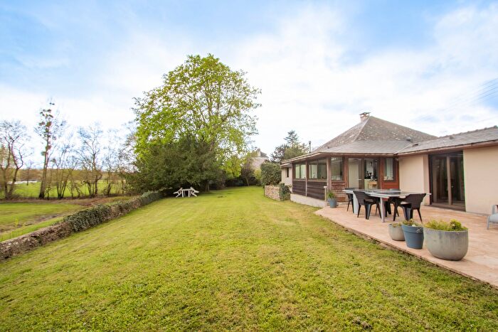 Maison à vendre - Briollay - 7 pièces - 5 chambres