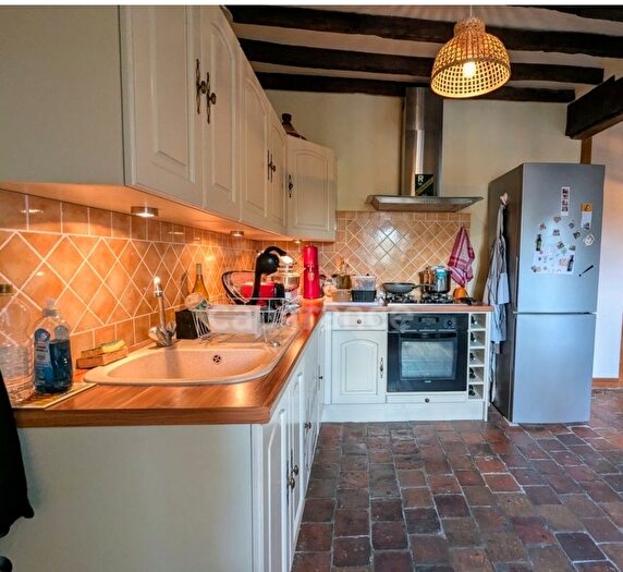 Appartement à vendre - Auxerre, Centre-ville - 3 pièces - 2 chambres