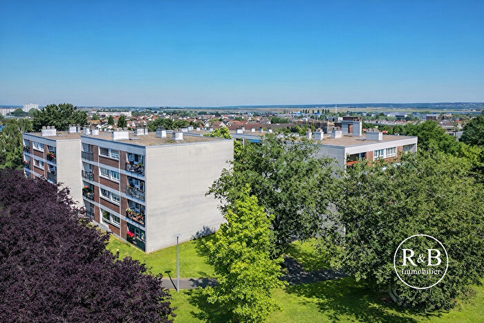 Appartement à vendre - Les Clayes-sous-Bois, Centre-ville - 3 pièces - 2 chambres