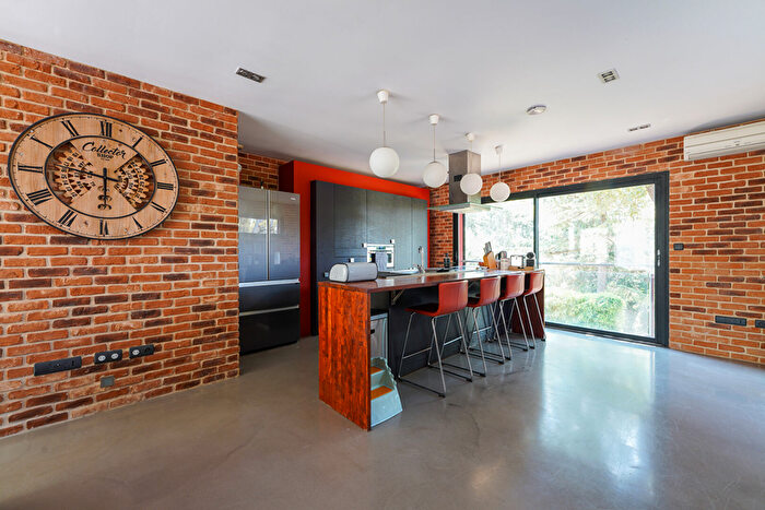 Appartement 3 pièces à vendre à Châteauneuf-le-Rouge