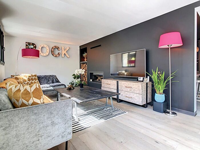 Maison à vendre - Rueil-Malmaison, Coeur de Ville - 7 pièces - 4 chambres