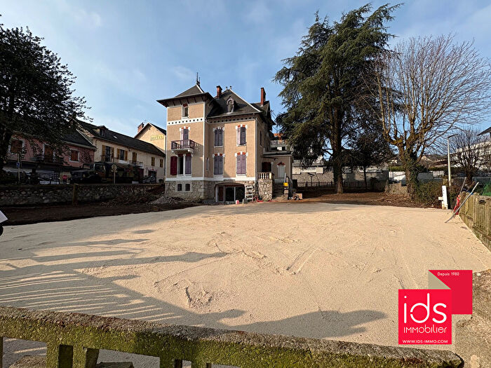 Appartement à vendre - Challes-les-Eaux - 4 pièces - 3 chambres