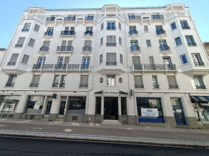Appartement 1 pièce à Vichy, Vieux Vichy, à vendre