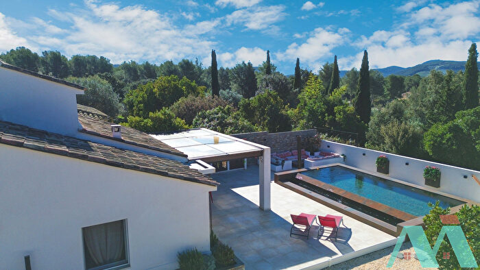 Maison à vendre - Le Beausset - 4 pièces - 3 chambres