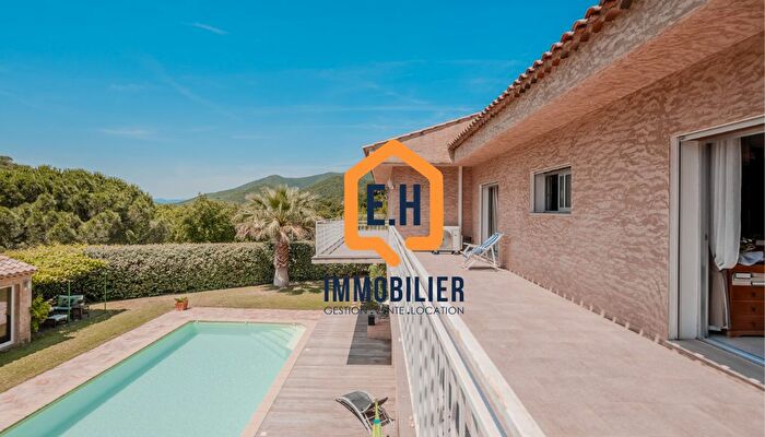 Maison à vendre - Collobrières - 10 pièces - 6 chambres