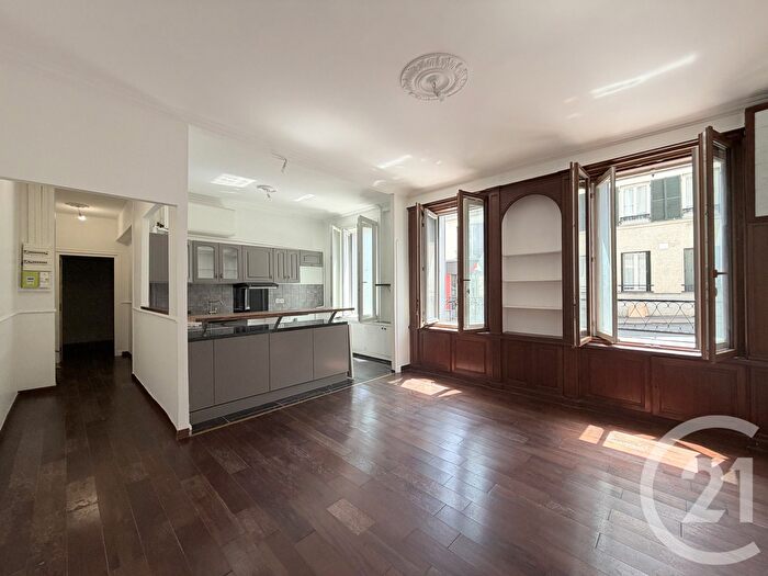 Suresnes, Centre-ville : Appartement 3 pièces à louer