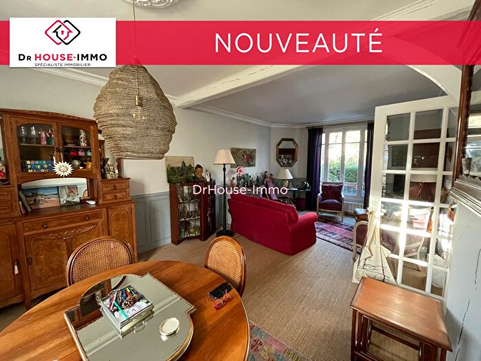 Maison à vendre - Mantes-la-Ville, Centre-ville - 5 pièces - 4 chambres