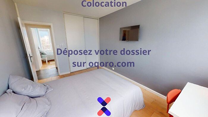 Appartement à louer - Allies-Clos dOr, Grenoble - 6 pièces - 5 chambres
