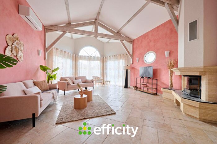 Maison à vendre - Toussieu - 5 pièces - 3 chambres