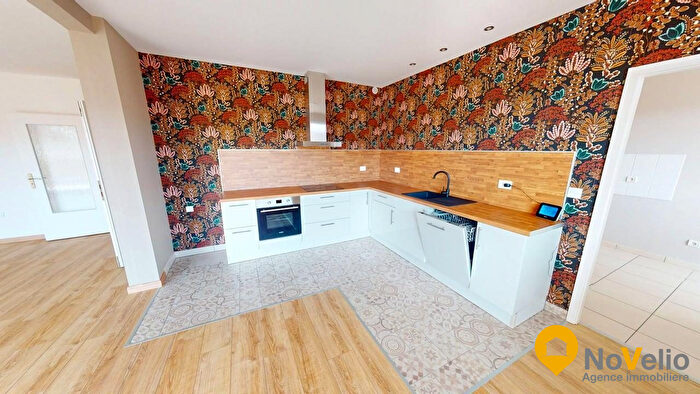 Appartement à louer - Forbach - 5 pièces - 3 chambres