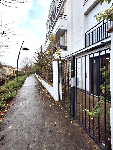 Appartement à louer - Vieux Pays-Roseraie-Bourg-Cité de lEurope- Le Merisier- Les Étangs, Aulnay-sous-Bois - 2 pièces - 1 chambre