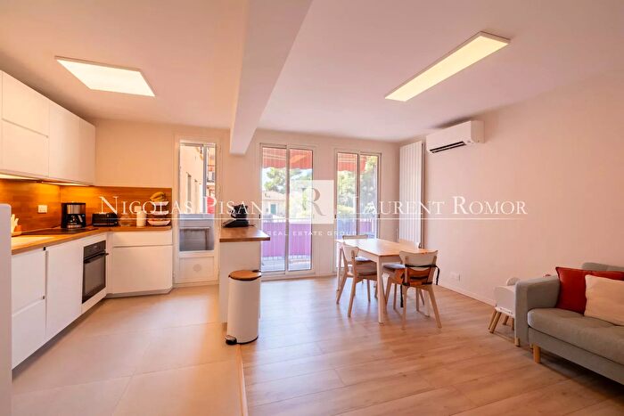 Villefranche-sur-Mer - Appartement 4 pièces à vendre