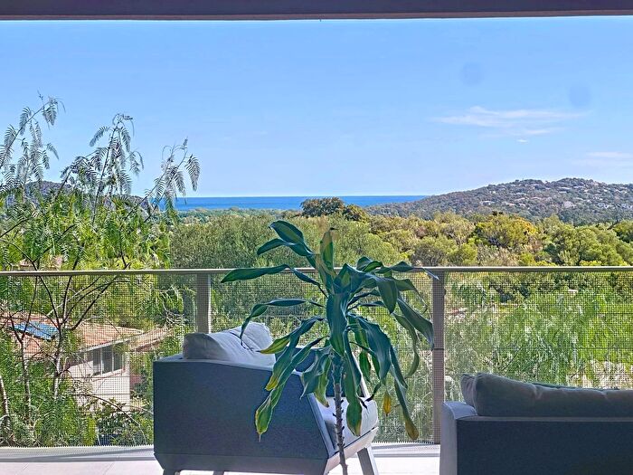 Maison à vendre - Zonza - 6 pièces - 4 chambres