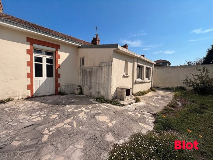 Saint-Sébastien-sur-Loire, Ouest : Maison 4 pièces à vendre