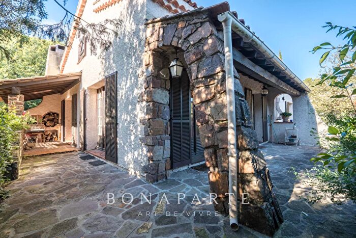 Saint-Raphaël, Valescure, Vaulongue : Maison 4 pièces à vendre