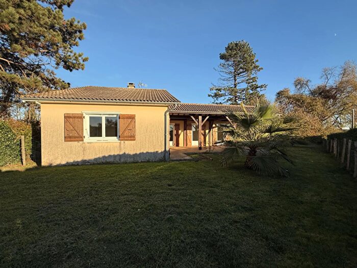 Maison à vendre - Sainte-Christie-dArmagnac - 4 pièces - 3 chambres