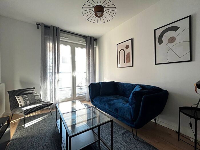 Appartement à louer - Le Point du Jour-Centre Gare, Cergy - 4 pièces - 3 chambres