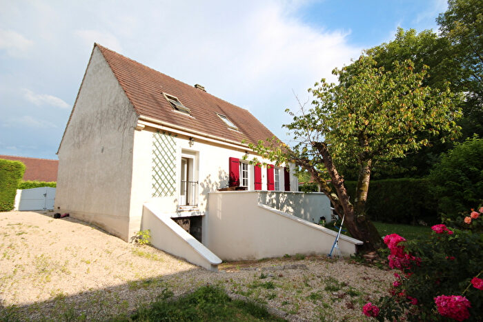 Maison à vendre - Pont-Sainte-Maxence, Sarron - 7 pièces - 5 chambres