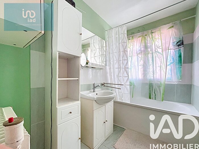 Appartement à vendre - Neuilly-sur-Marne, Fauvettes Sud - 5 pièces - 3 chambres