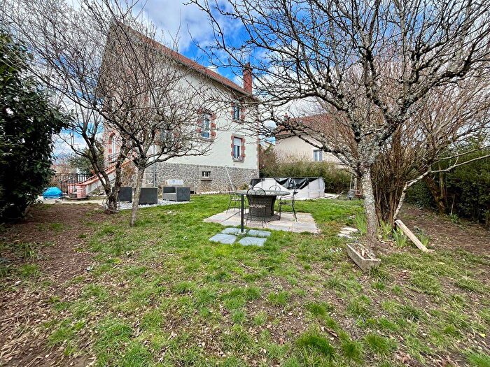 Maison à louer - Aurillac - 4 pièces - 3 chambres