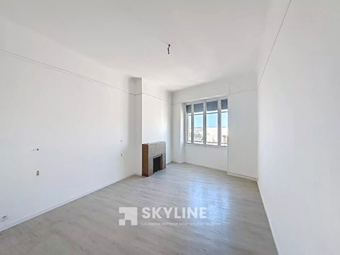 Appartement à vendre - Marseille er , Chapitre - 3 pièces - 2 chambres