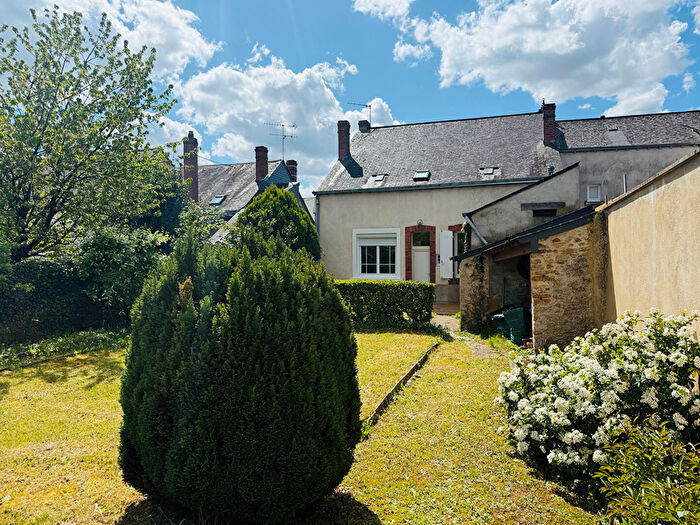 Maison à vendre - Sablé-sur-Sarthe, Général Leclerc, Route de Brûlon, Gastines - 5 pièces - 3 chambres