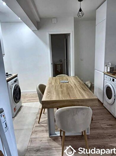 Vaillant-Sembat, Boulogne-Billancourt : Appartement 1 pièce à louer