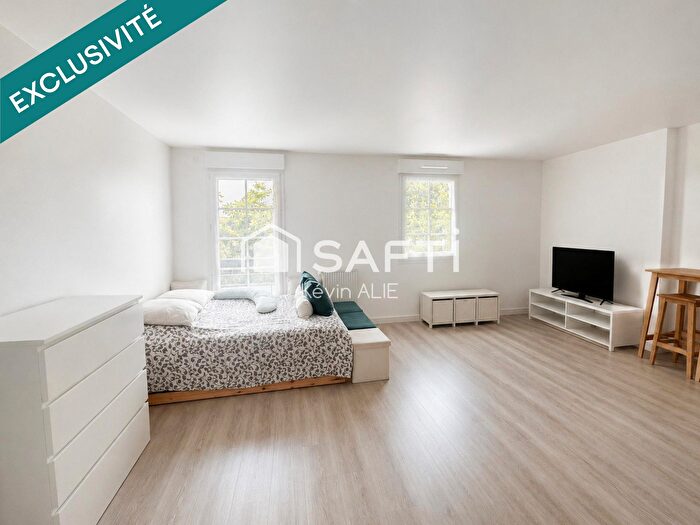 La Queue-en-Brie : Appartement 1 pièce à vendre