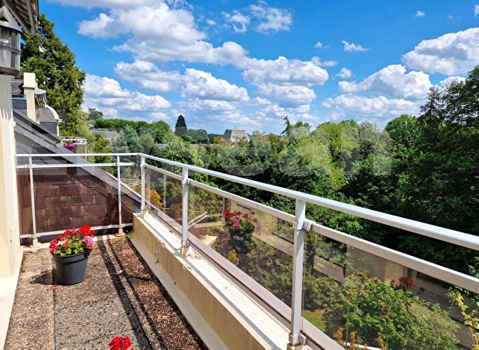 Orléans, Saint-Marc, Faubourg Bourgogne - Appartement 4 pièces à vendre
