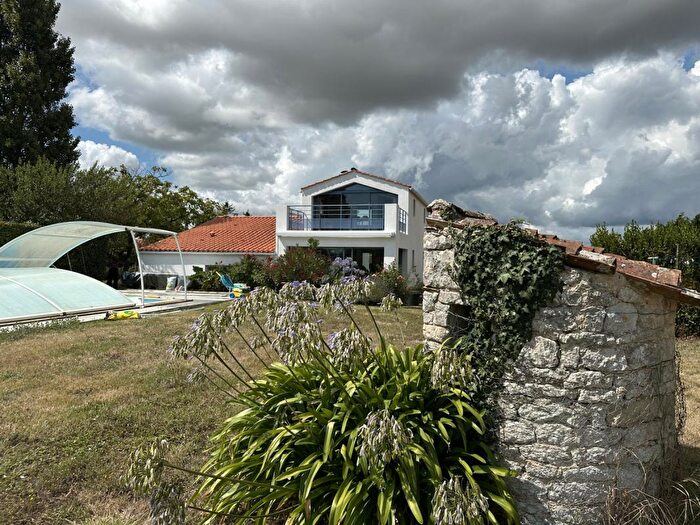 Maison 4 pièces à Longeville-sur-Mer, à vendre