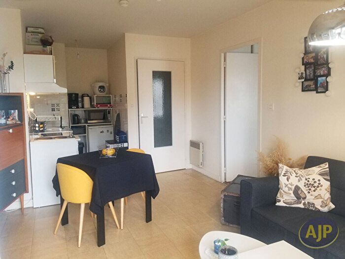 Appartement à louer - Notre-Dame, Cholet - 2 pièces - 1 chambre