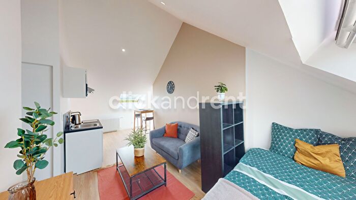 Appartement à louer - Amiens, Saint-Roch, Saint-Jacques - 1 pièce - 1 chambre