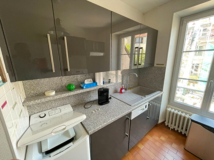 Lons-le-Saunier, Centre-ville - Appartement 3 pièces à louer