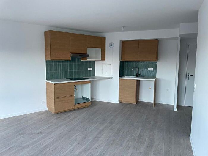 Appartement à louer - Pontoise, Saint-Martin - 2 pièces - 1 chambre