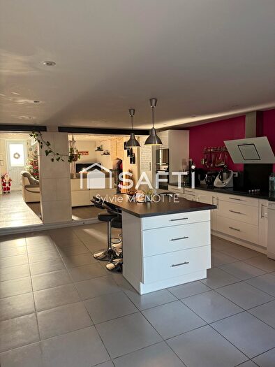 Maison à vendre - Saint-Georges-du-Bois - 9 pièces - 7 chambres