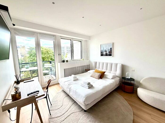 Appartement 1 pièce à Porte Dauphine, Paris 16ème arrondissement, à louer