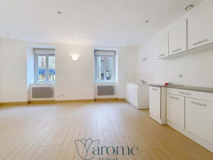 Appartement à louer - Saint-Pierre-la-Palud - 2 pièces - 1 chambre