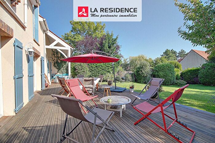 Maison à vendre - Morainvilliers - 8 pièces - 5 chambres