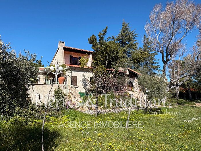 Maison 4 pièces à Reillanne, à vendre