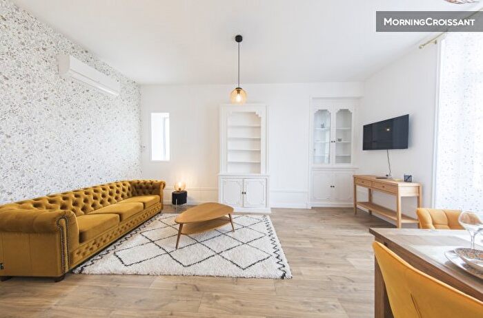 Appartement à louer - Châtellerault, Est - 2 pièces - 1 chambre