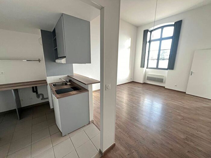 Appartement à louer - Plateau, Laon - 2 pièces - 1 chambre