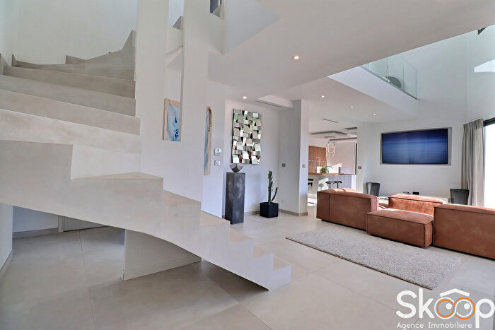 Maison à vendre - Pignan - 6 pièces - 4 chambres