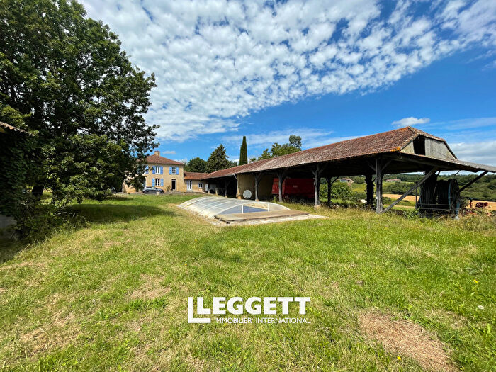 Maison à vendre - Seissan - 10 pièces - 4 chambres